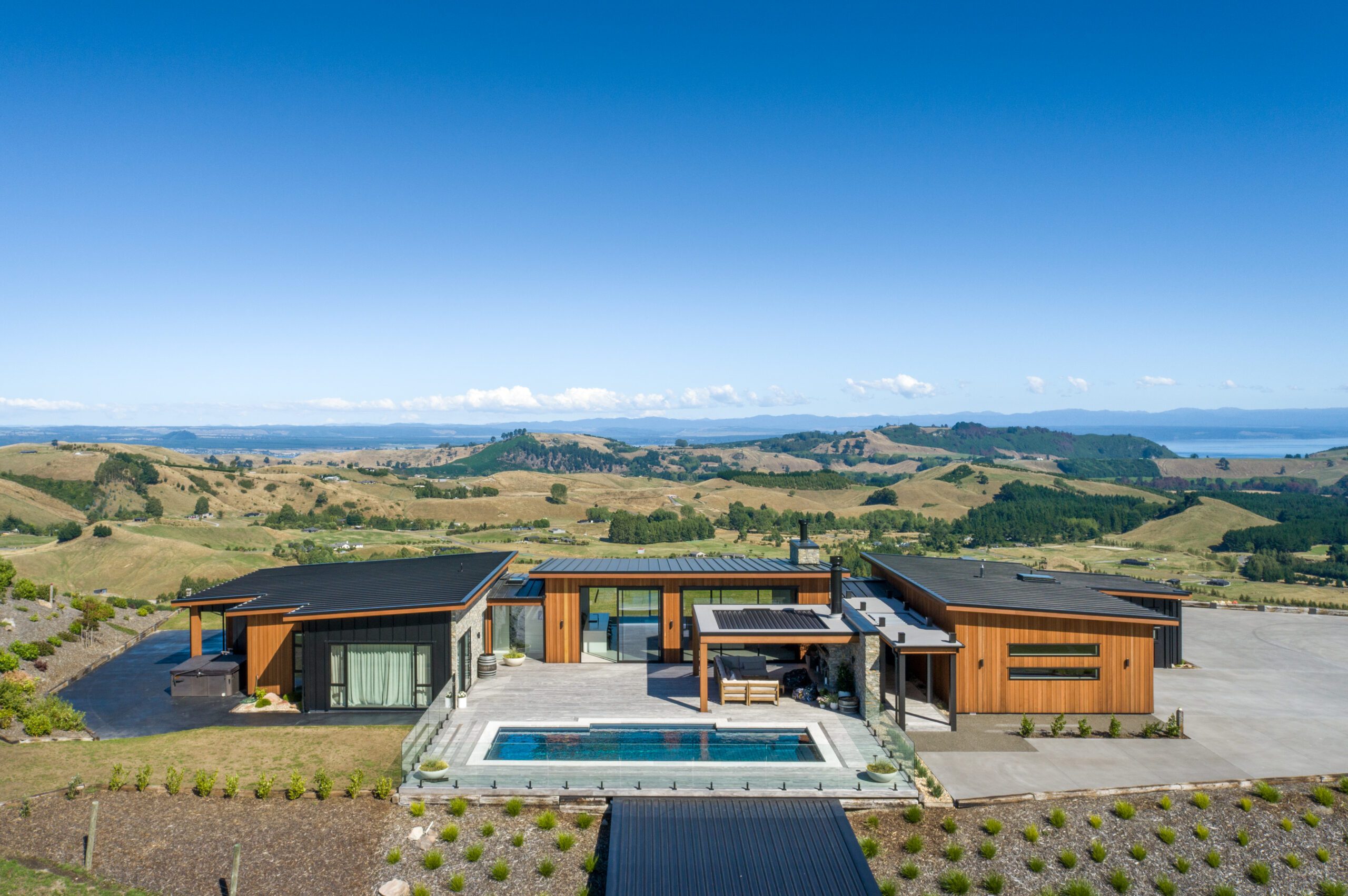 HAWK RIDGE | A project by Jackie Robinson Architecture
